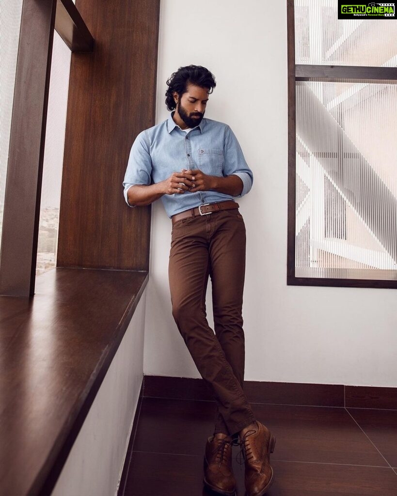 Actor Santhosh Prathap HD Photos and Wallpapers March 2021 - Gethu Cinema