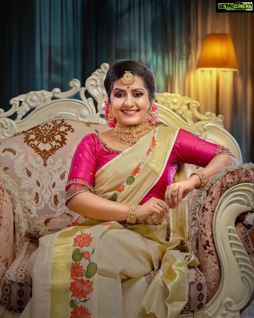 Actress Sarayu Mohan HD Instagram Photos and Wallpapers November 2021 ...
