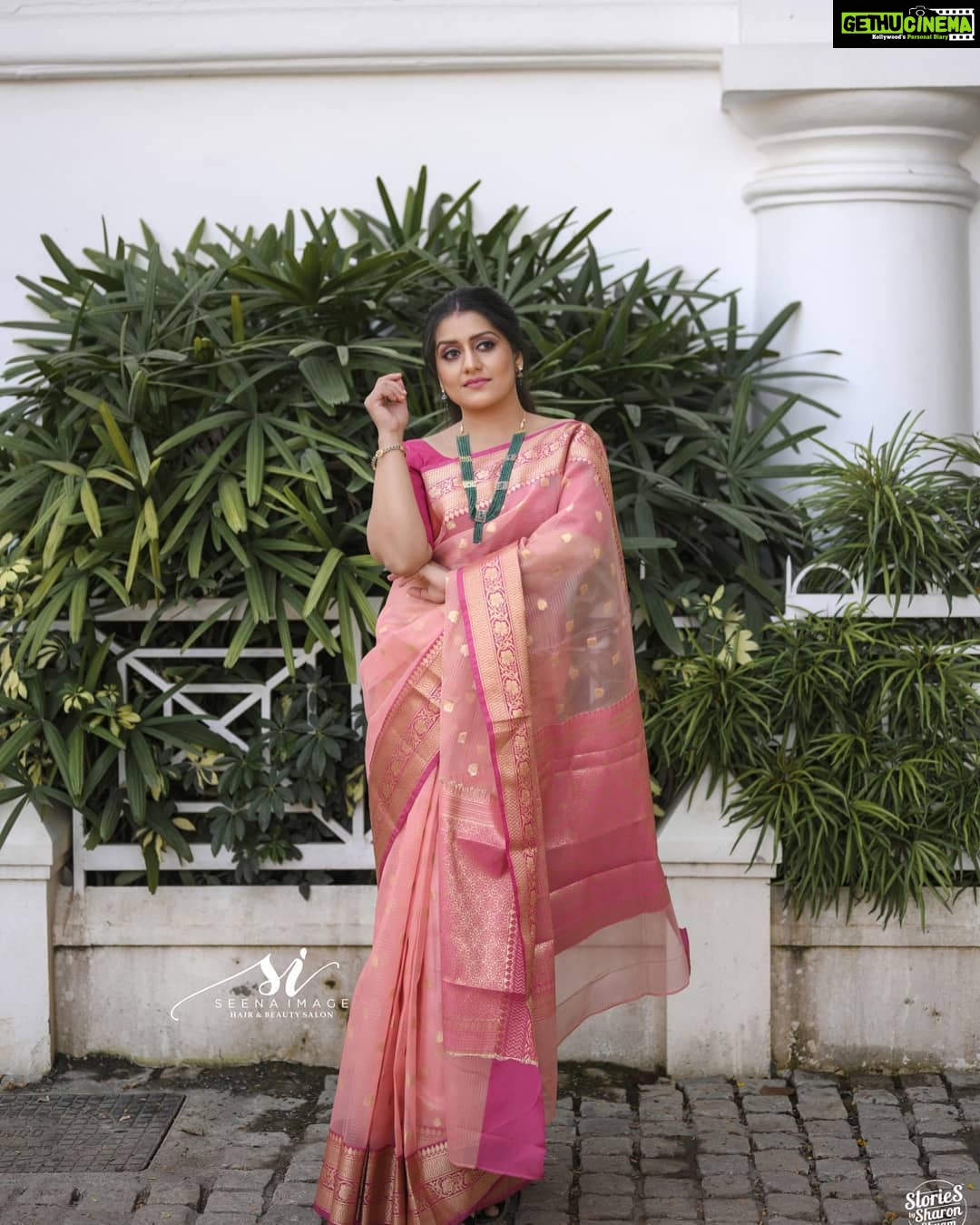 Sarayu Mohan Instagram – Some bright beautiful days Makeup :- @makeup ...