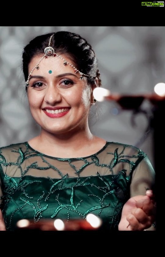 Sarayu Mohan Instagram – @chakitha_designs @meeramax_makeupartist ...