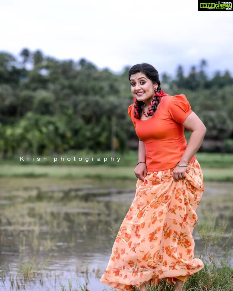 Actress Sarayu Mohan HD Photos and Wallpapers October 2020 - Gethu Cinema