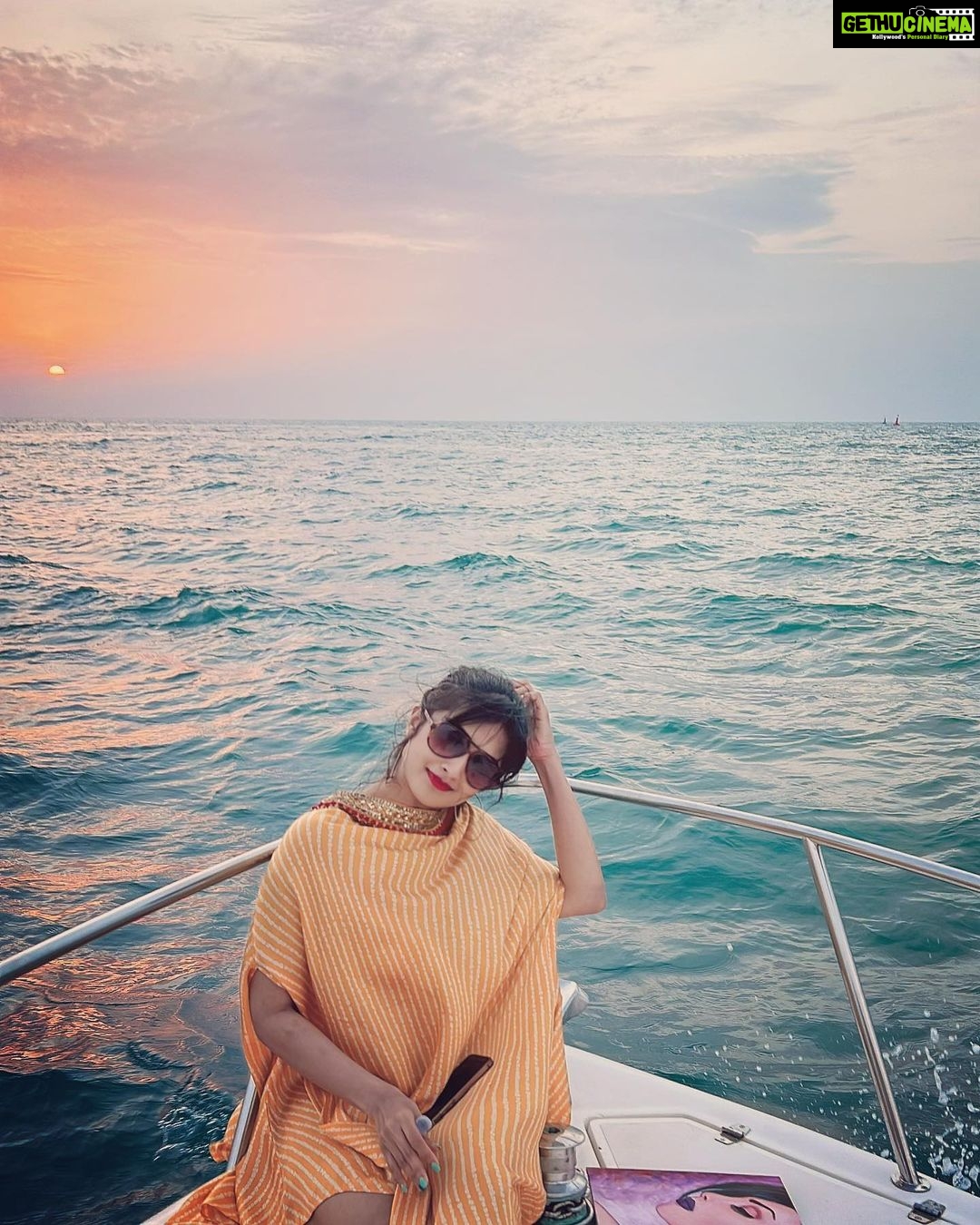 Actress Shamlee HD Photos and Wallpapers December 2021 - Gethu Cinema