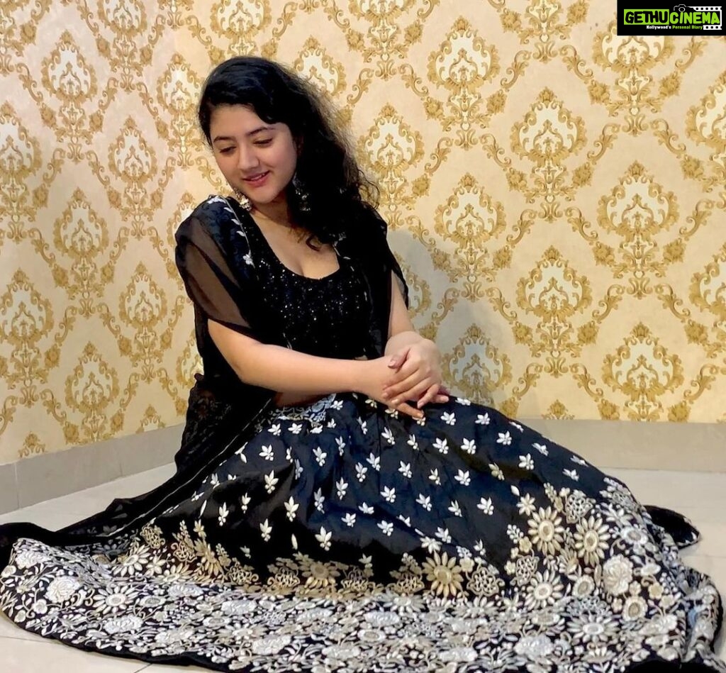 Actress Shriya Sharma HD Instagram Photos and Wallpapers January 2021 ...