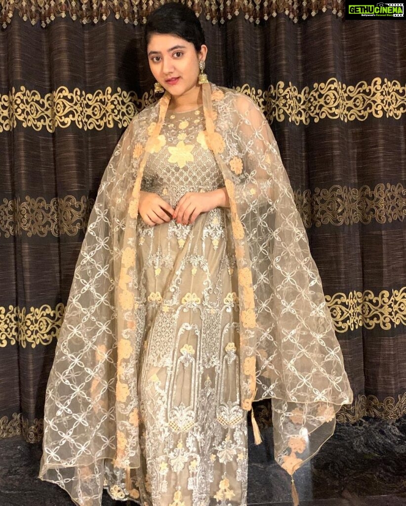 Actress Shriya Sharma HD Instagram Photos and Wallpapers January 2021 ...