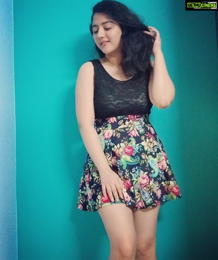 Shriya Sharma Instagram – Just go with the flow… | Gethu Cinema