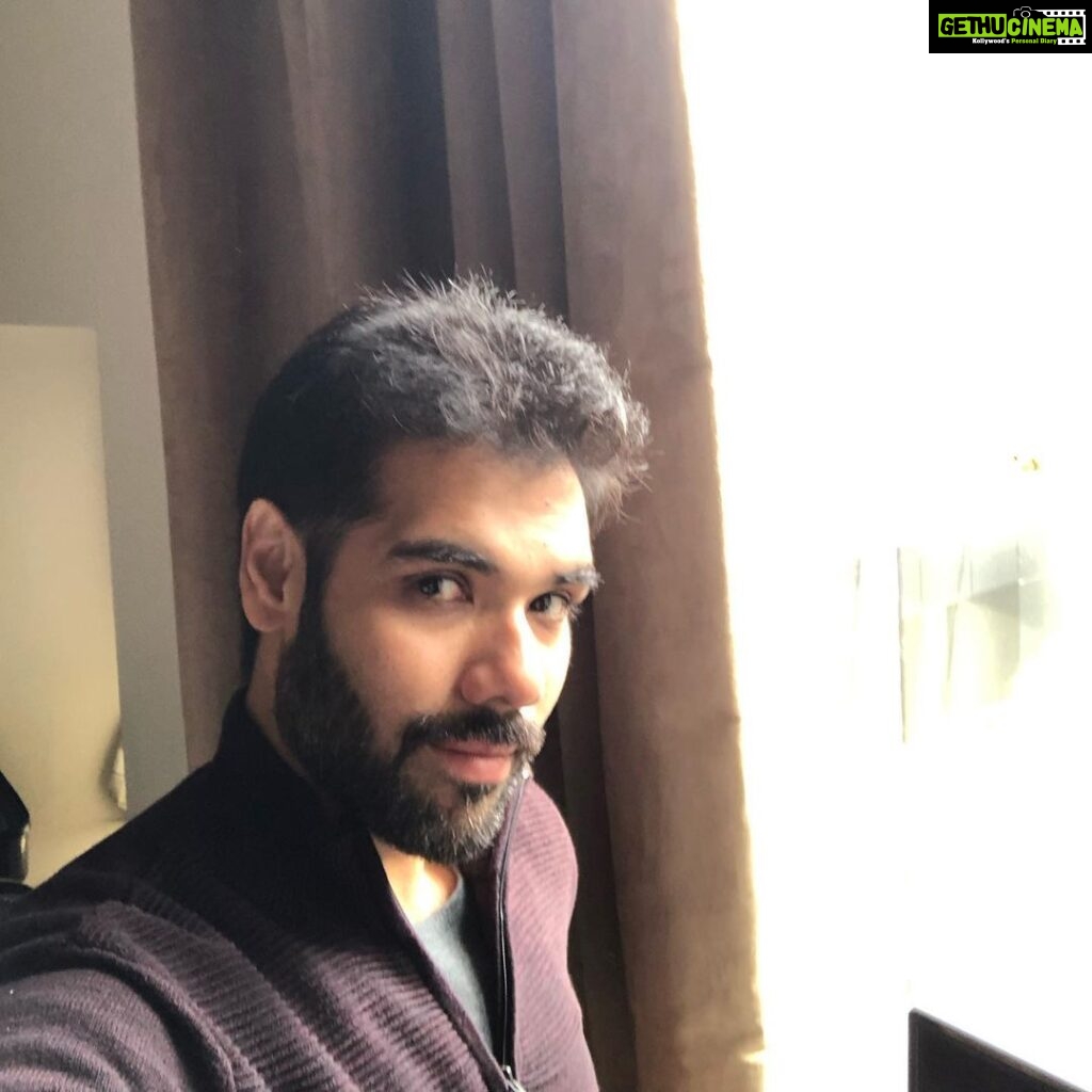 Actor Sibi Sathyaraj HD Photos and Wallpapers November 2019 - Gethu Cinema