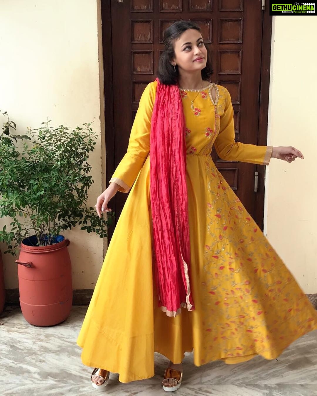 Actress Sneha Ullal HD Instagram Photos and Wallpapers December 2017 ...