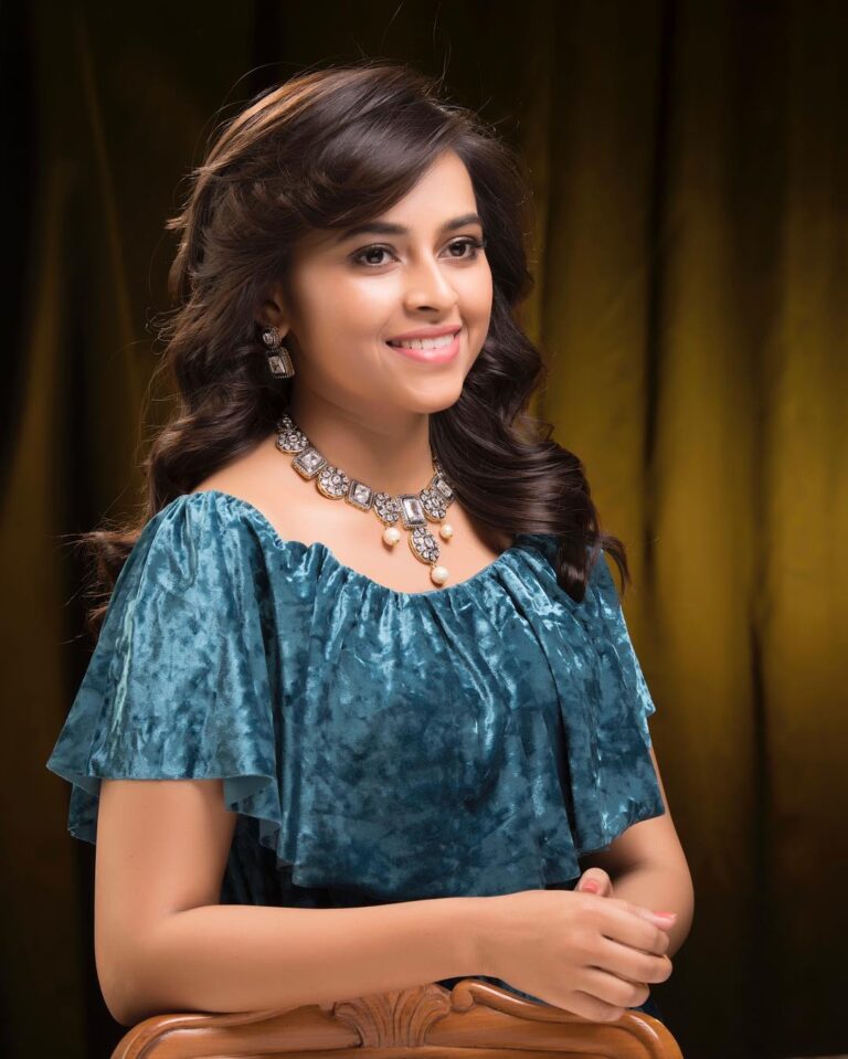 Sri Divya Wiki, Biography, Age, Gallery, Spouse and more
