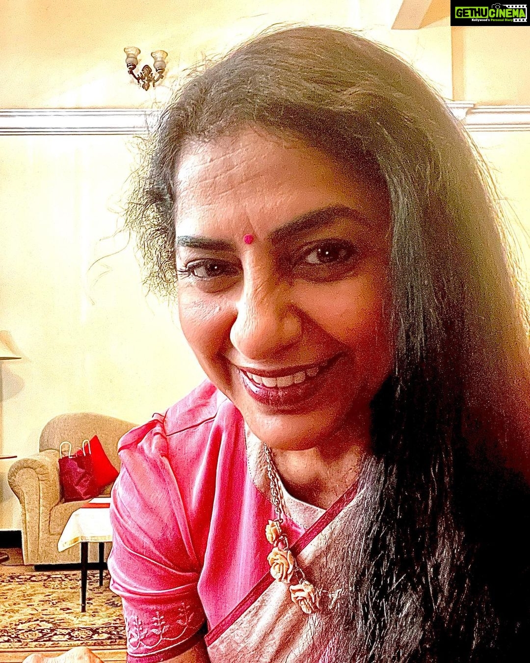 Actress Suhasini Maniratnam HD Photos and Wallpapers December 2021 ...