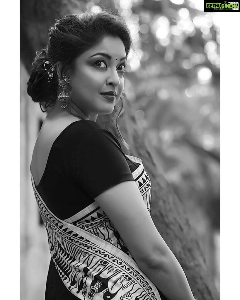 Actress Tanushree Dutta HD Instagram Photos and Wallpapers October 2021 ...