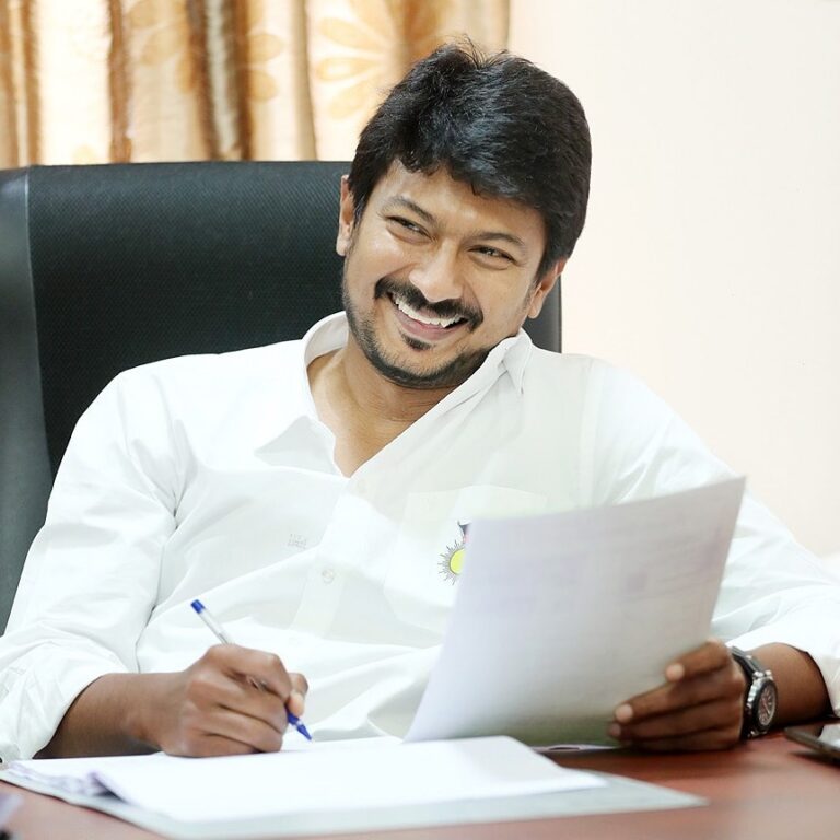 Actor Udhayanidhi Stalin HD Instagram Photos and Wallpapers April 2021 ...
