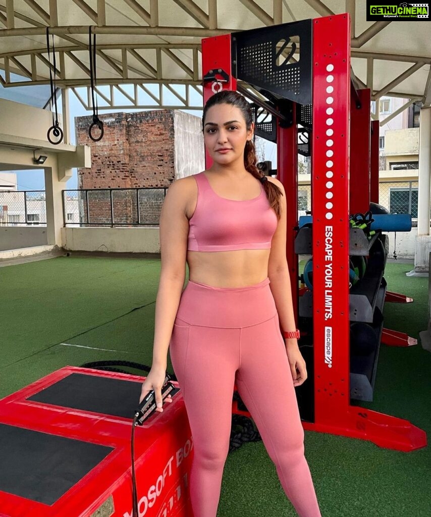 Actress Arthi Venkatesh HD Photos and Wallpapers May 2022 - Gethu Cinema