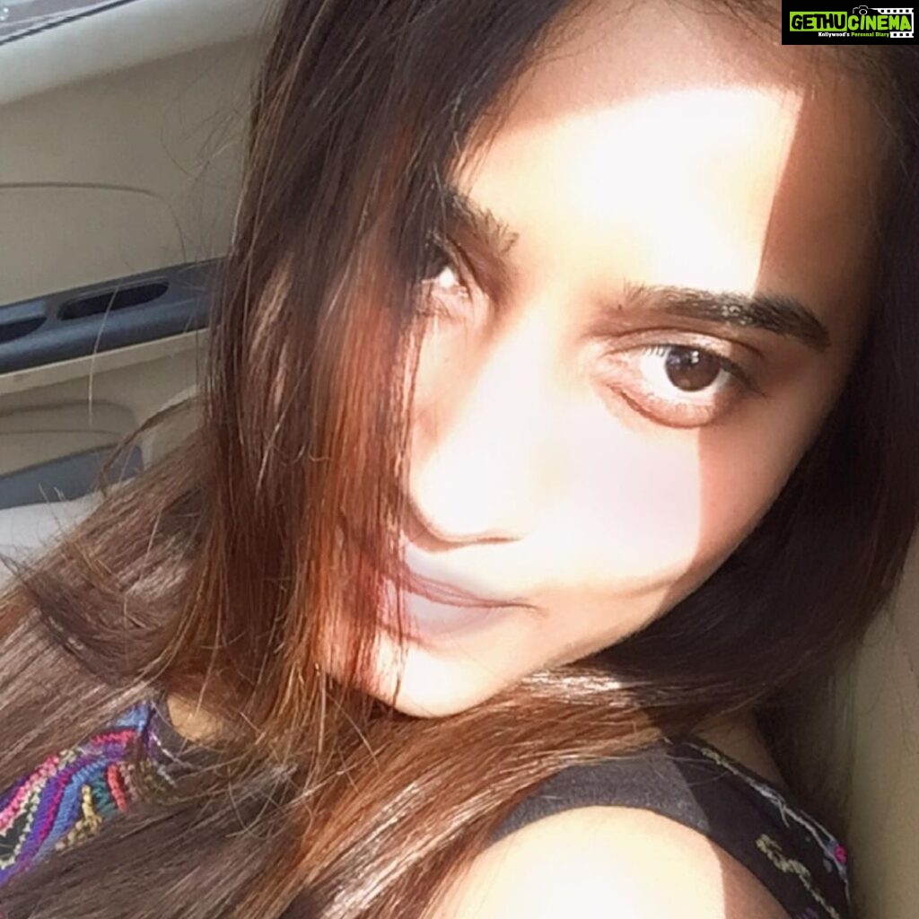 Actress Dimple Chopade HD Photos and Wallpapers May 2022 - Gethu Cinema