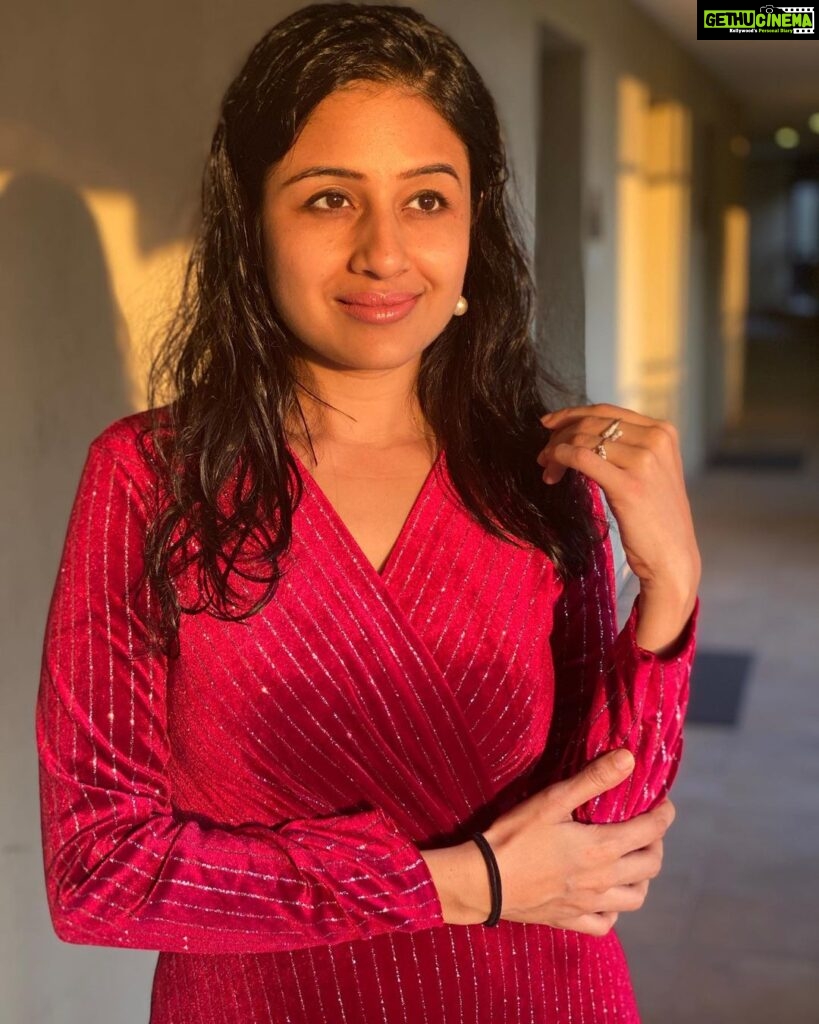 Actress Paridhi Sharma HD Instagram Photos and Wallpapers March 2022 ...