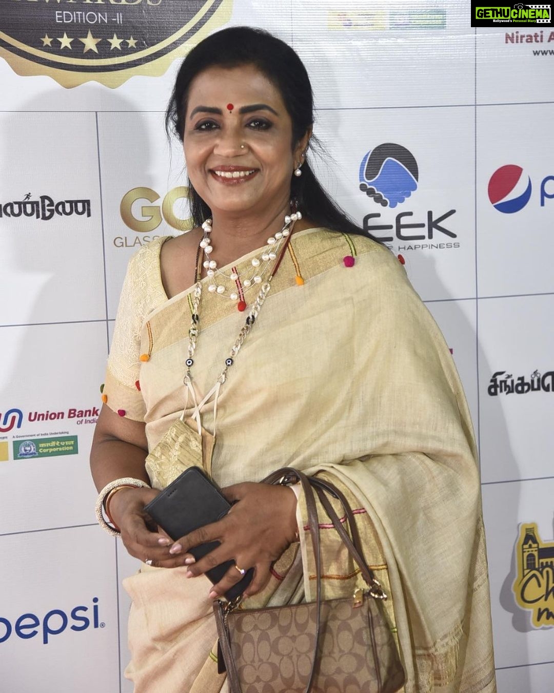 Poornima Bhagyaraj Instagram – At the women’s league foundation, glass ...