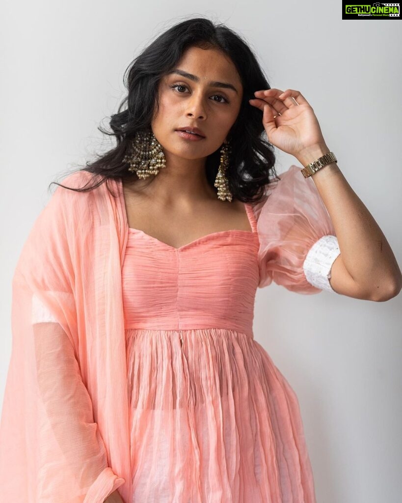 Singer Pragathi Guruprasad HD Instagram Photos and Wallpapers March 2022 | Gethu Cinema
