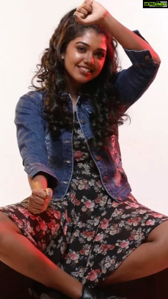 Actress Riythvika HD Instagram Photos and Wallpapers April 2022 | Gethu ...