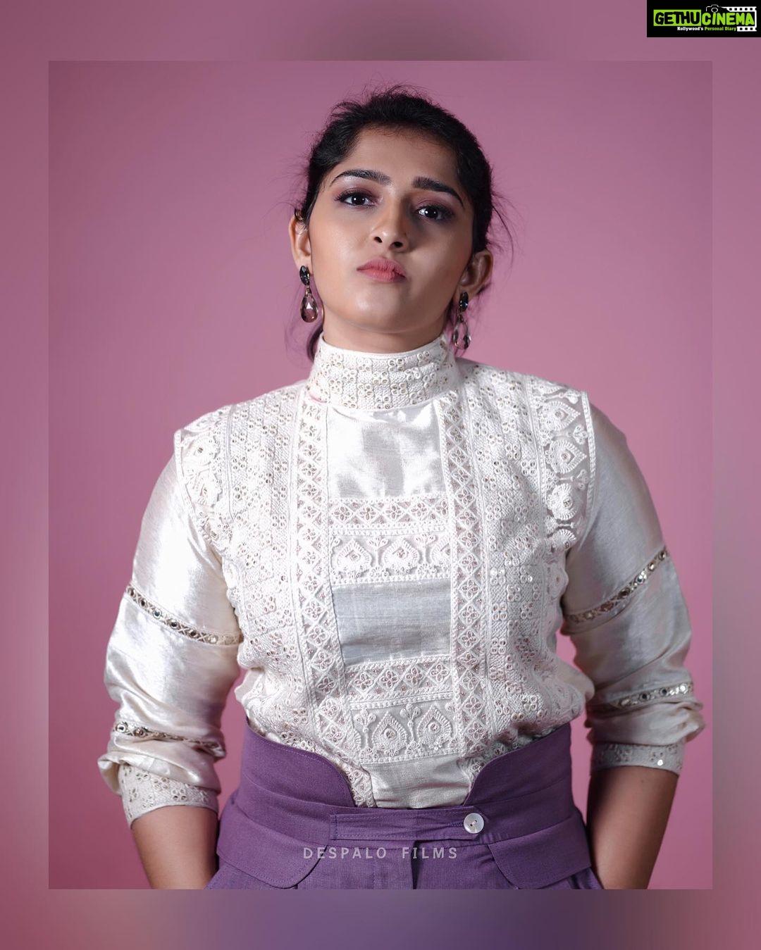 Actress Sanusha HD Photos and Wallpapers March 2022 - Gethu Cinema