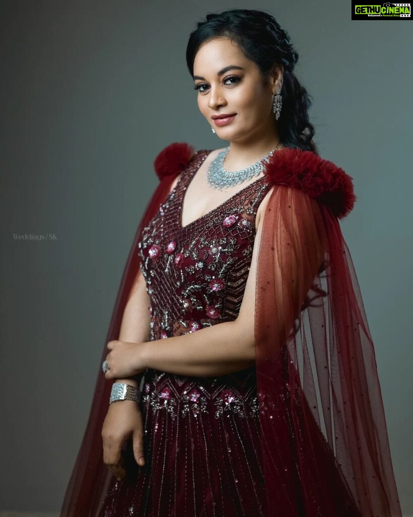 Actress Suja Varunee HD Instagram Photos and Wallpapers March 2022 ...