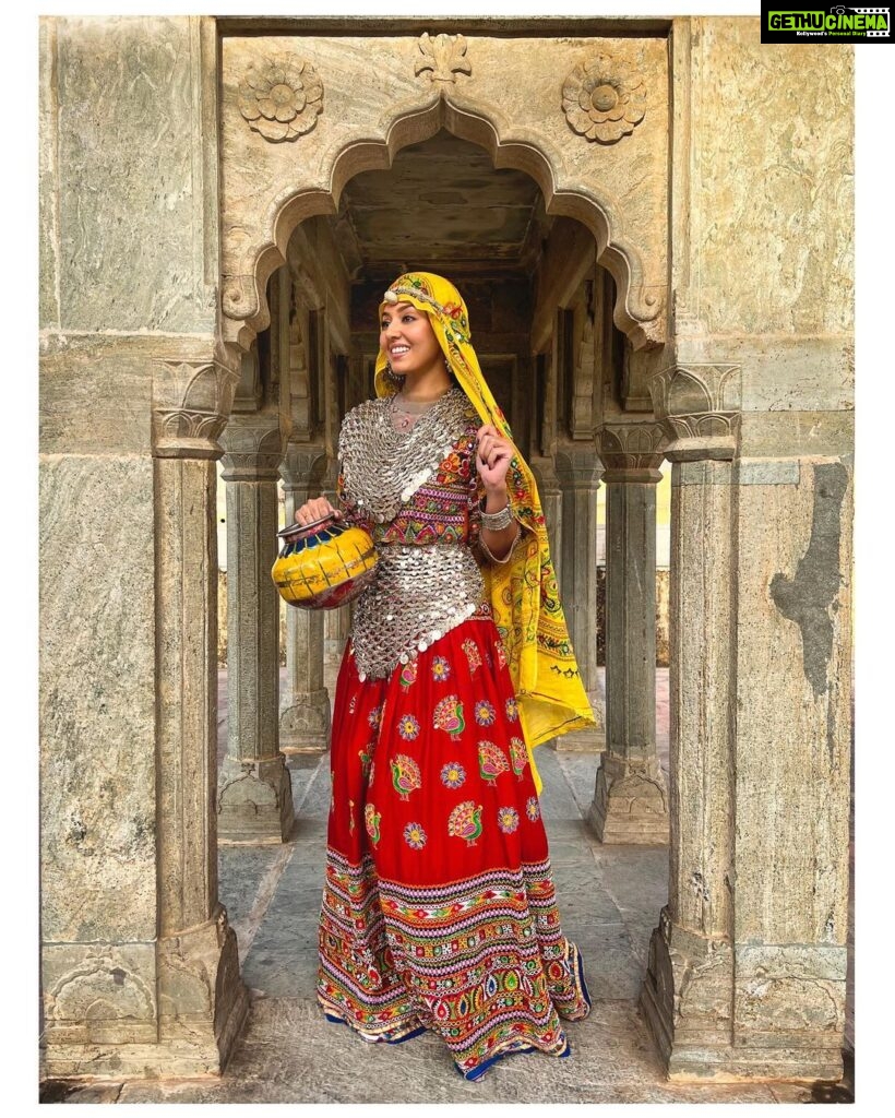 Actress Vidhya HD Instagram Photos and Wallpapers April 2022 | Gethu Cinema