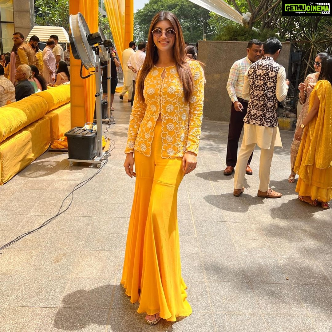 Akanksha Puri Instagram – Haldi waala look 🤩 . . Outfit by ...
