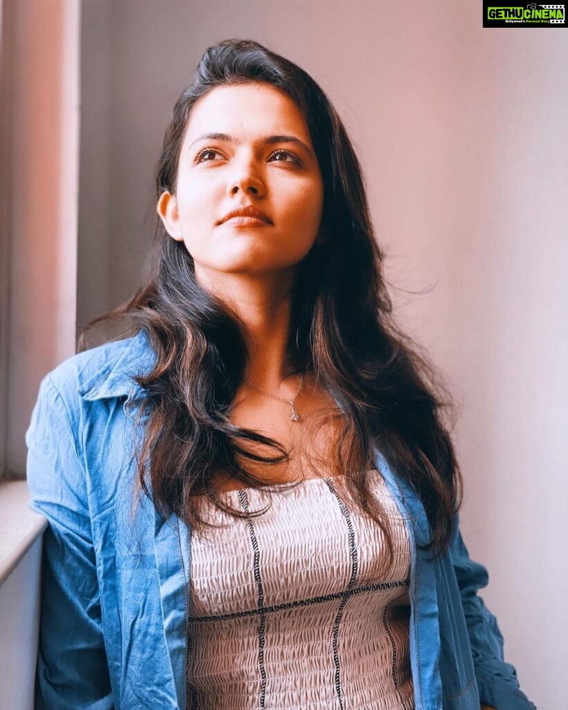 Actress Aparna Das HD Instagram Photos and Wallpapers July 2021 | Gethu ...