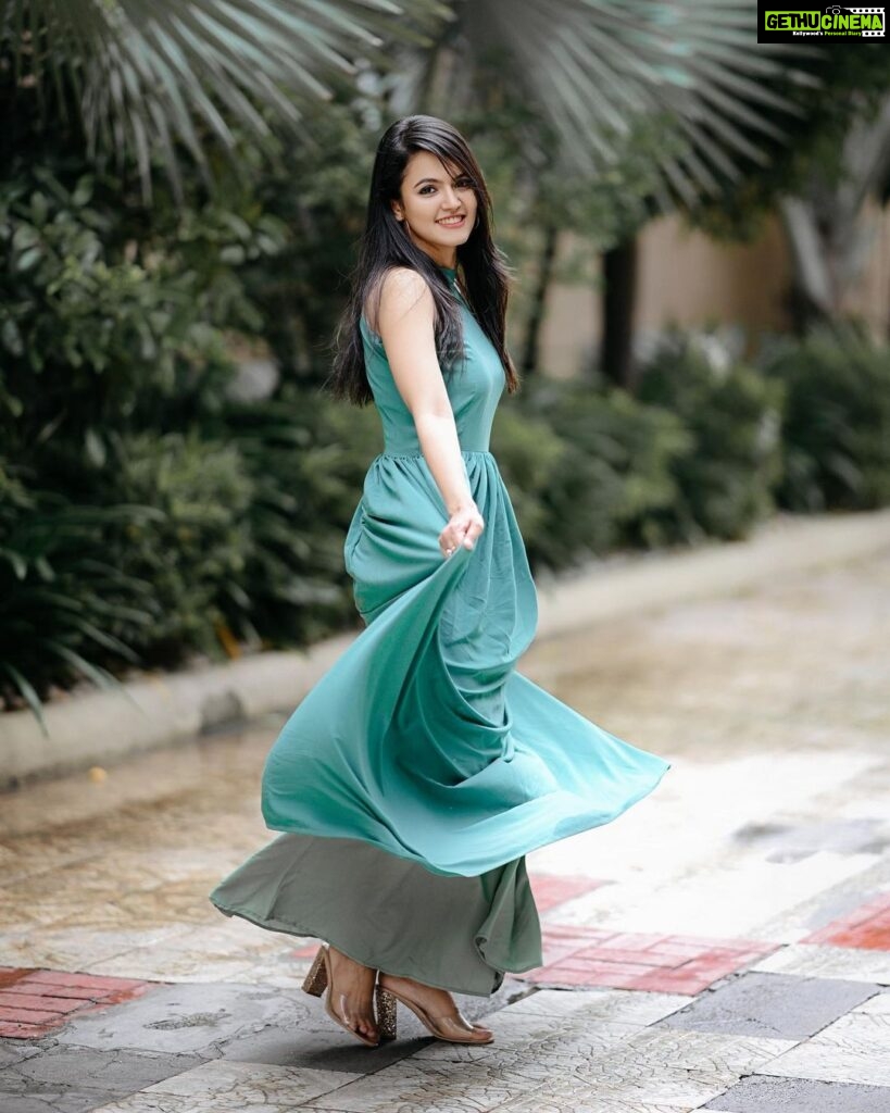 Aparna Das Instagram - Follow your dream Pc - @ratheesh_mohan_photography Costume -@zivogue ...