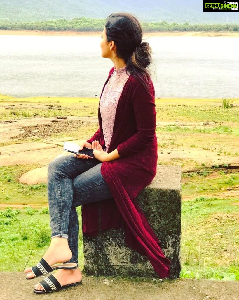 Actress Aparna Das HD Photos and Wallpapers August 2019 - Gethu Cinema