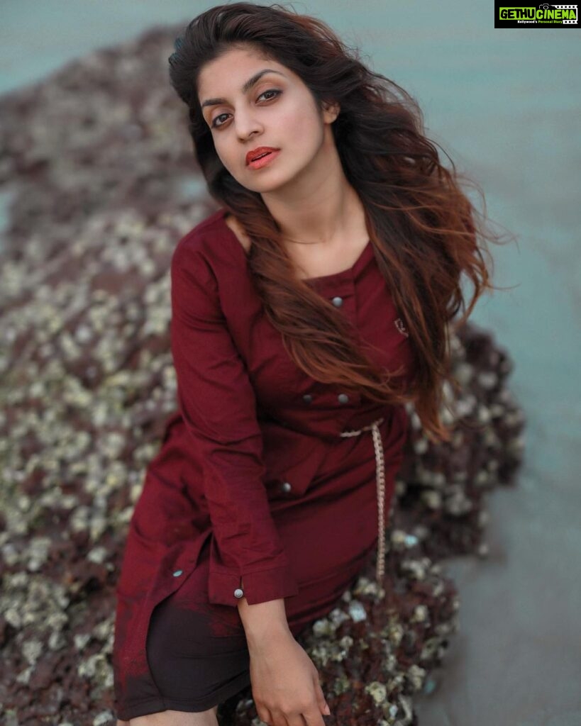 Actress Athmiya HD Instagram Photos and Wallpapers May 2022 | Gethu Cinema