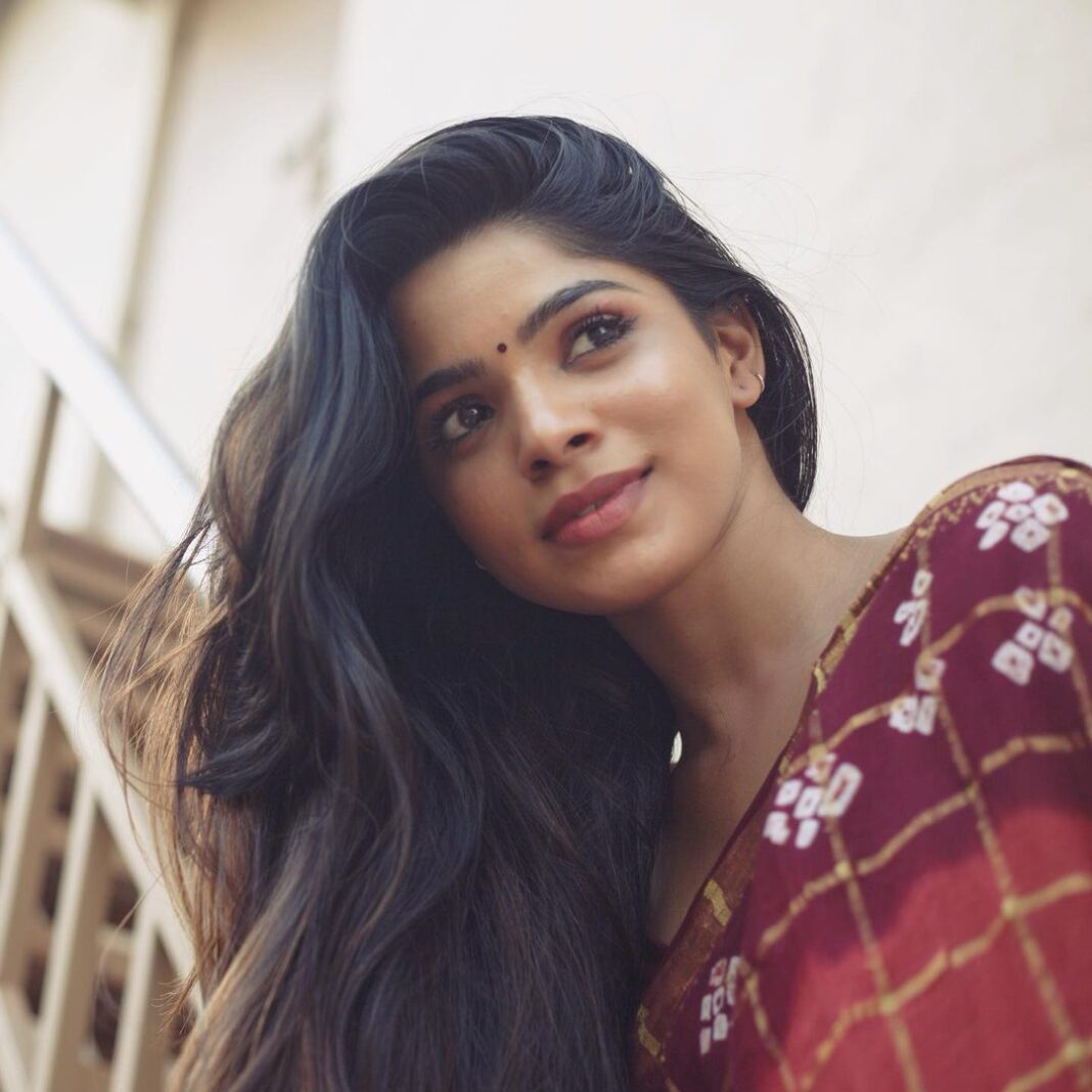Actress Divya Bharathi HD Instagram Photos and Wallpapers July 2021 ...
