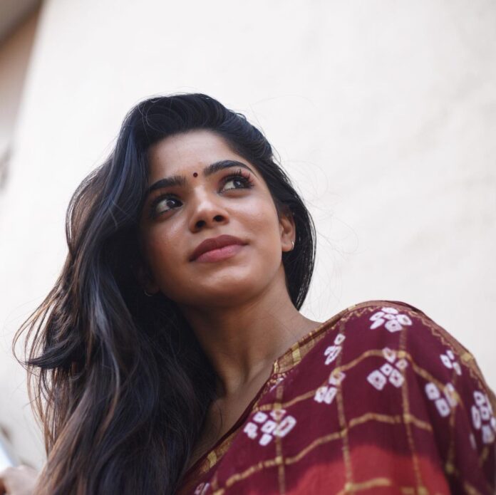 Actress Divya Bharathi HD Instagram Photos and Wallpapers July 2021 ...
