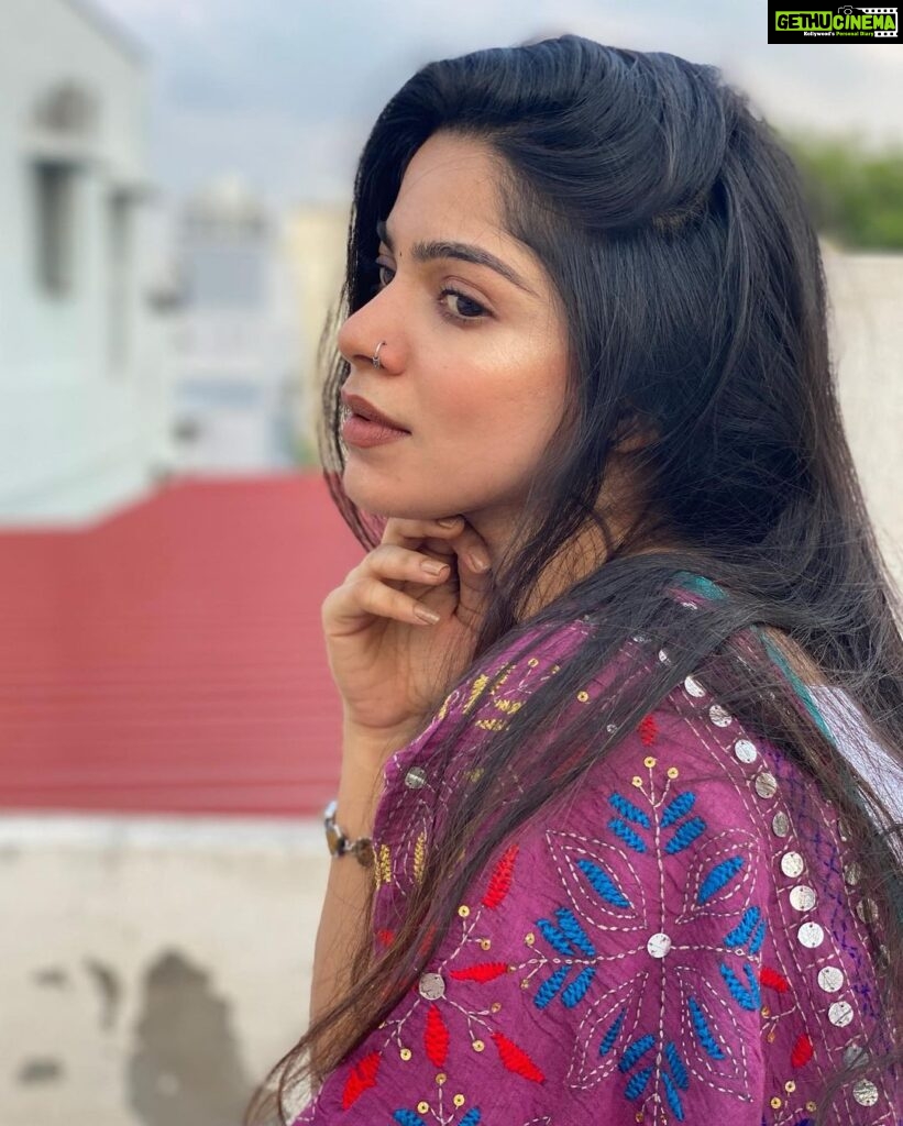 Actress Divya Bharathi HD Instagram Photos and Wallpapers August 2020 ...