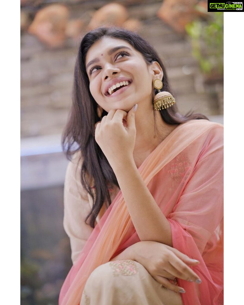 Actress Dushara Vijayan HD Photos and Wallpapers October 2019 | Gethu ...