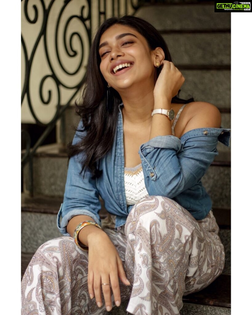 Actress Dushara Vijayan HD Photos and Wallpapers October 2019 | Gethu ...