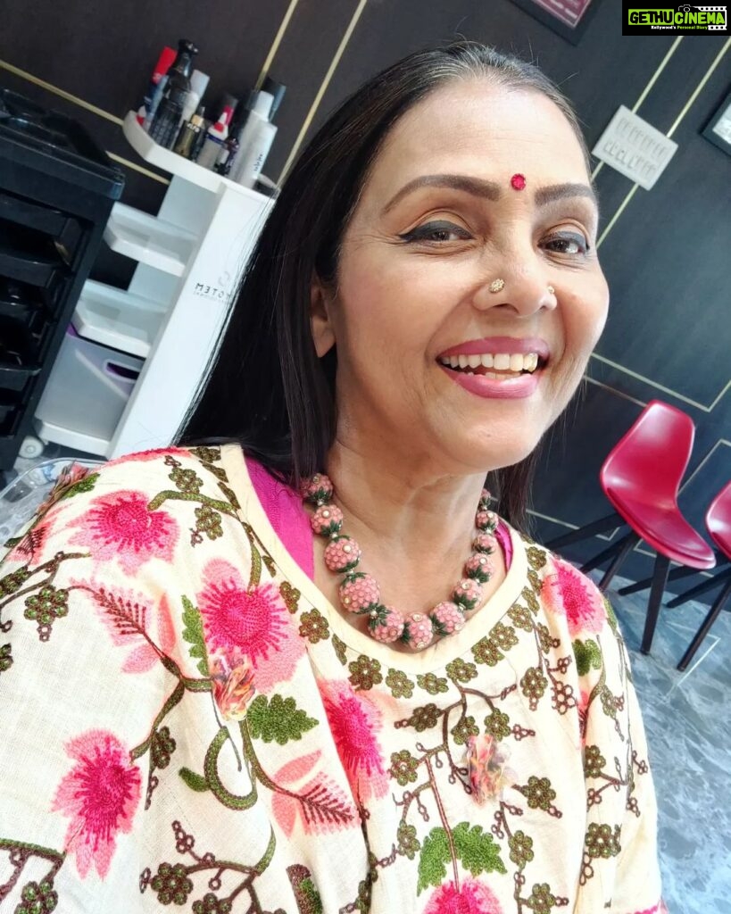 Actress Fathima Babu HD Instagram Photos and Wallpapers May 2022 ...