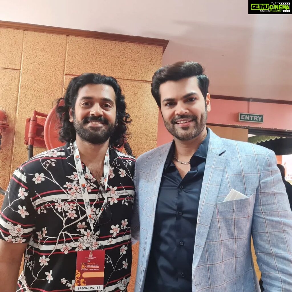 Actor Ganesh Venkatraman HD Instagram Photos and Wallpapers May 2022 ...