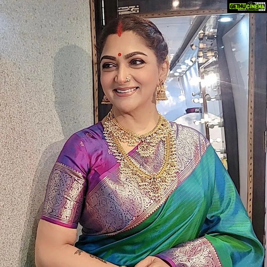 Actress Kushboo HD Photos and Wallpapers April 2022 | Gethu Cinema
