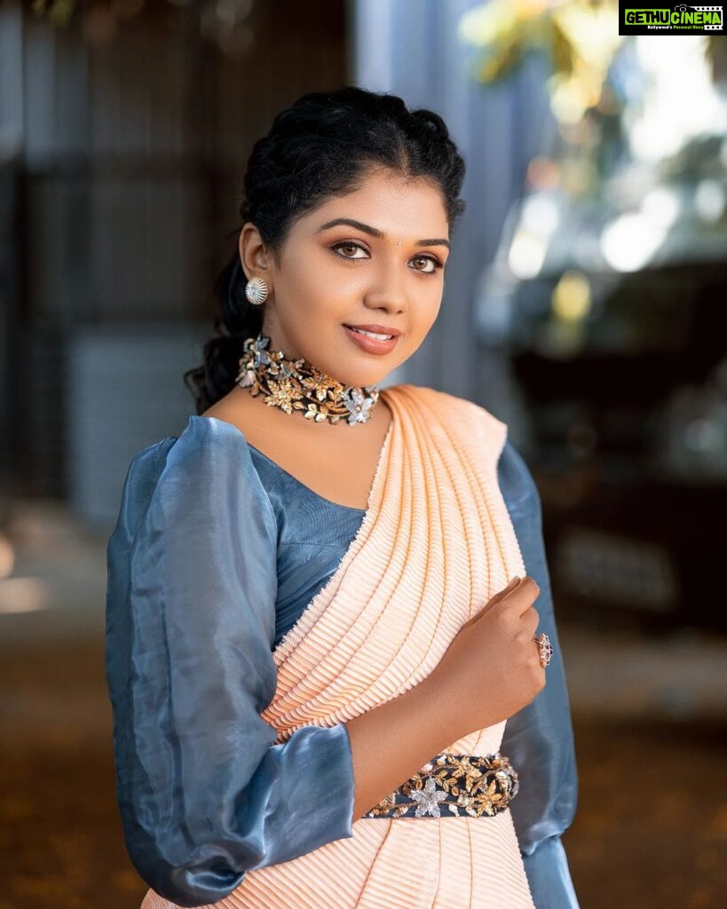 Actress Riythvika HD Instagram Photos and Wallpapers April 2022 | Gethu ...