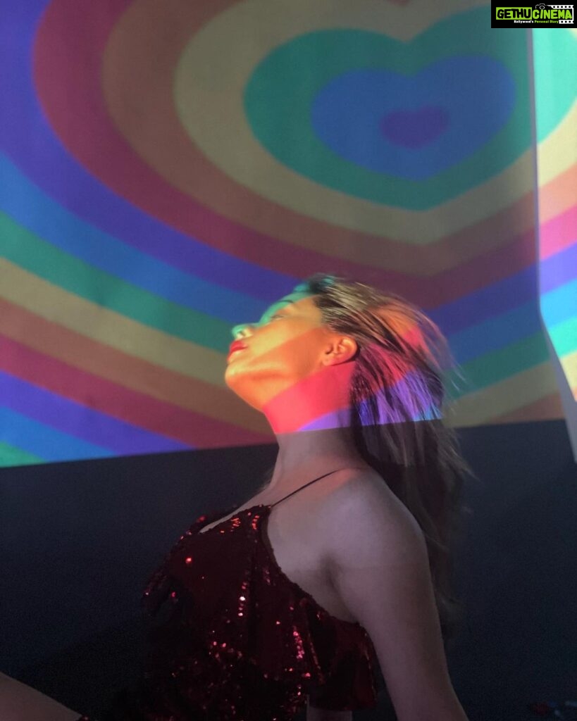 Actress Ruhi Singh HD Instagram Photos and Wallpapers April 2022 ...