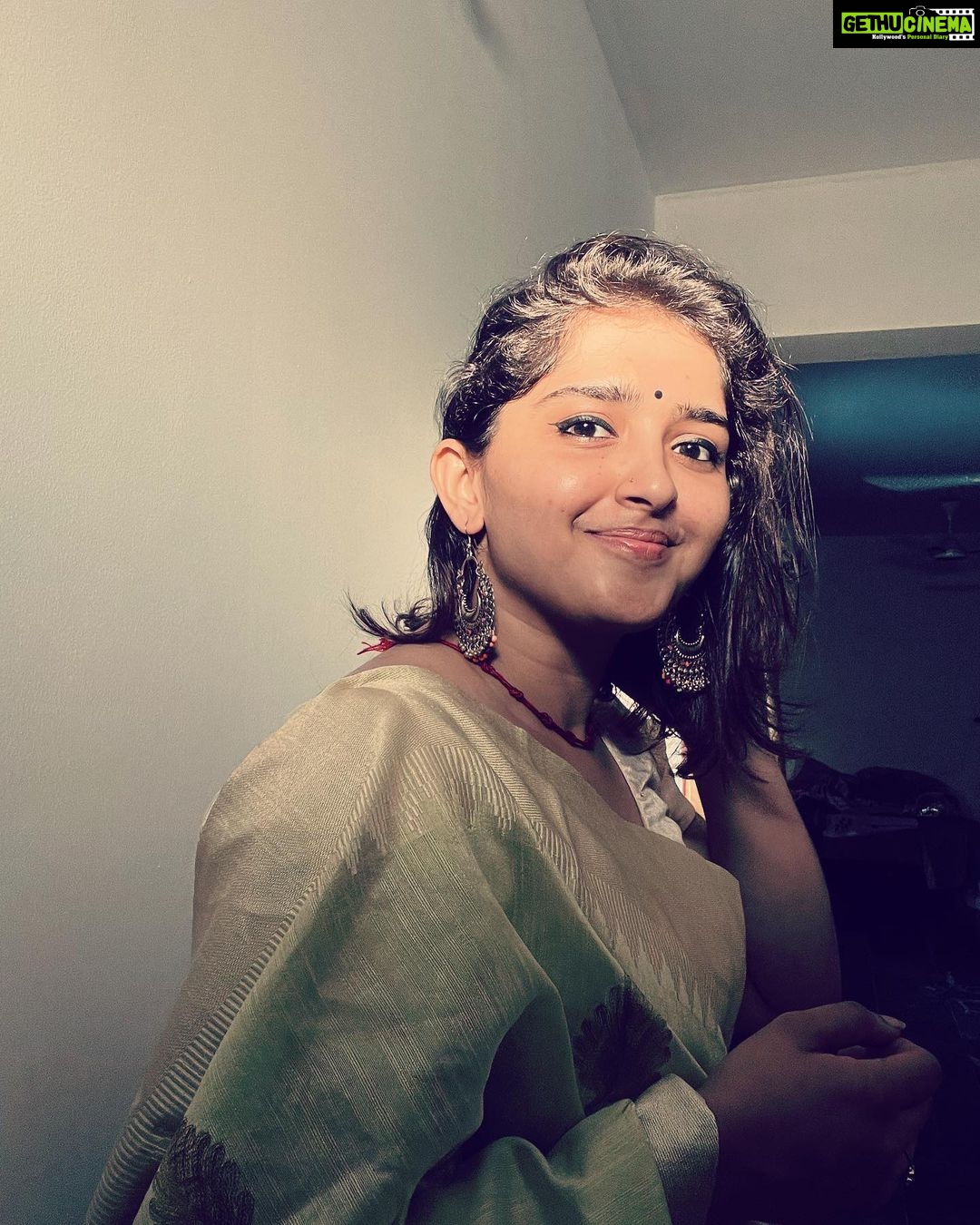 Actress Sanusha HD Photos and Wallpapers May 2022 - Gethu Cinema