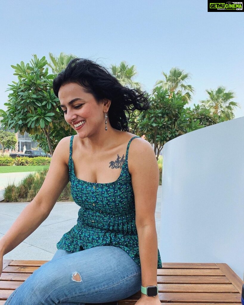 Actress Shraddha Srinath HD Instagram Photos and Wallpapers July 2022 | Gethu Cinema