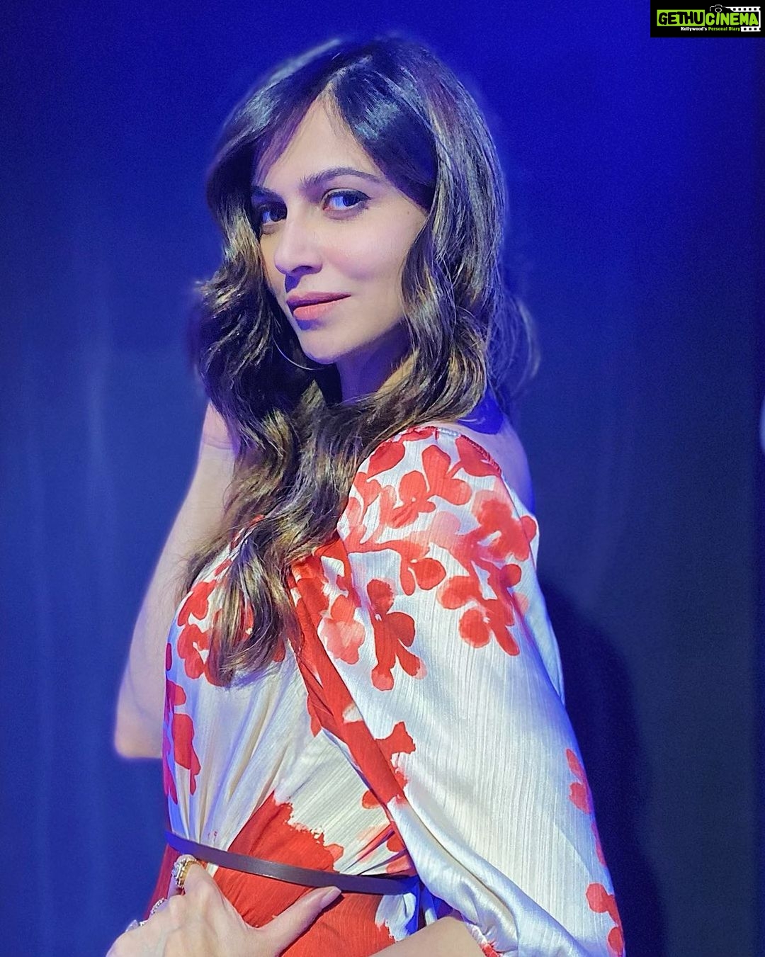 Simran Kaur Mundi Instagram – 🌺 | Gethu Cinema