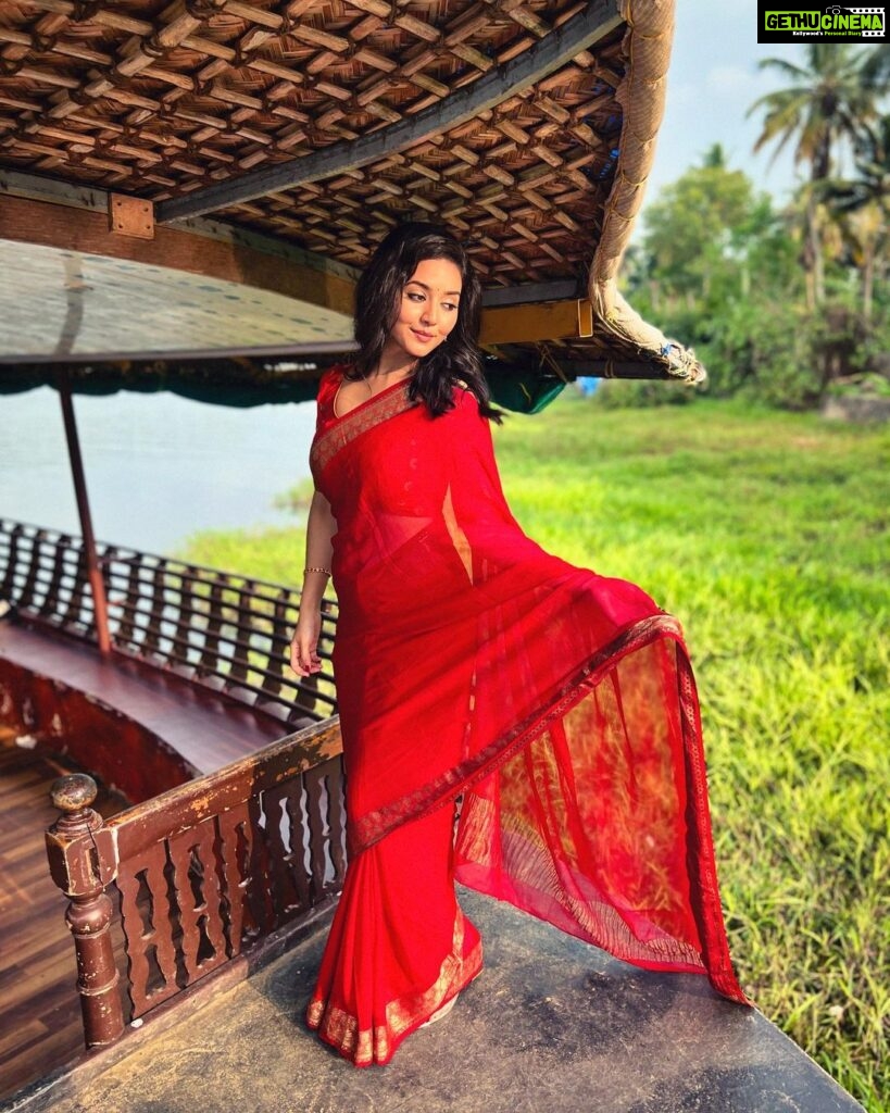 Actress Vidhya HD Photos and Wallpapers April 2022 - Gethu Cinema