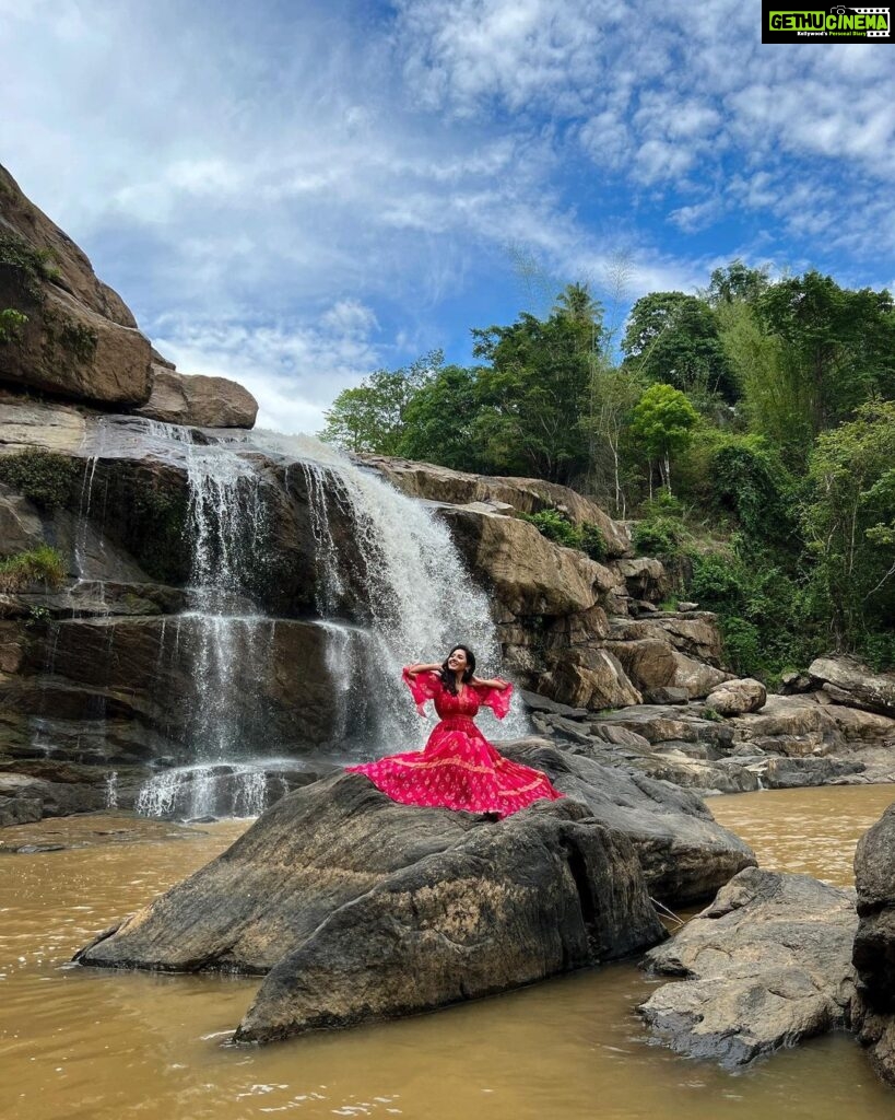 Actress Vidhya HD Photos and Wallpapers April 2022 - Gethu Cinema