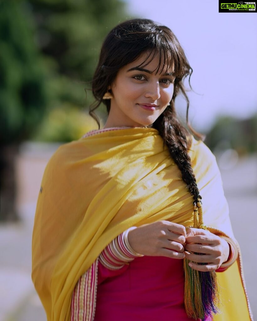 Actress Wamiqa Gabbi HD Instagram Photos and Wallpapers April 2022 ...