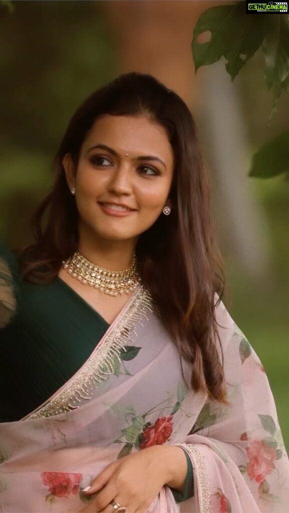 Actress Aparna Das HD Instagram Photos and Wallpapers May 2022 | Gethu ...