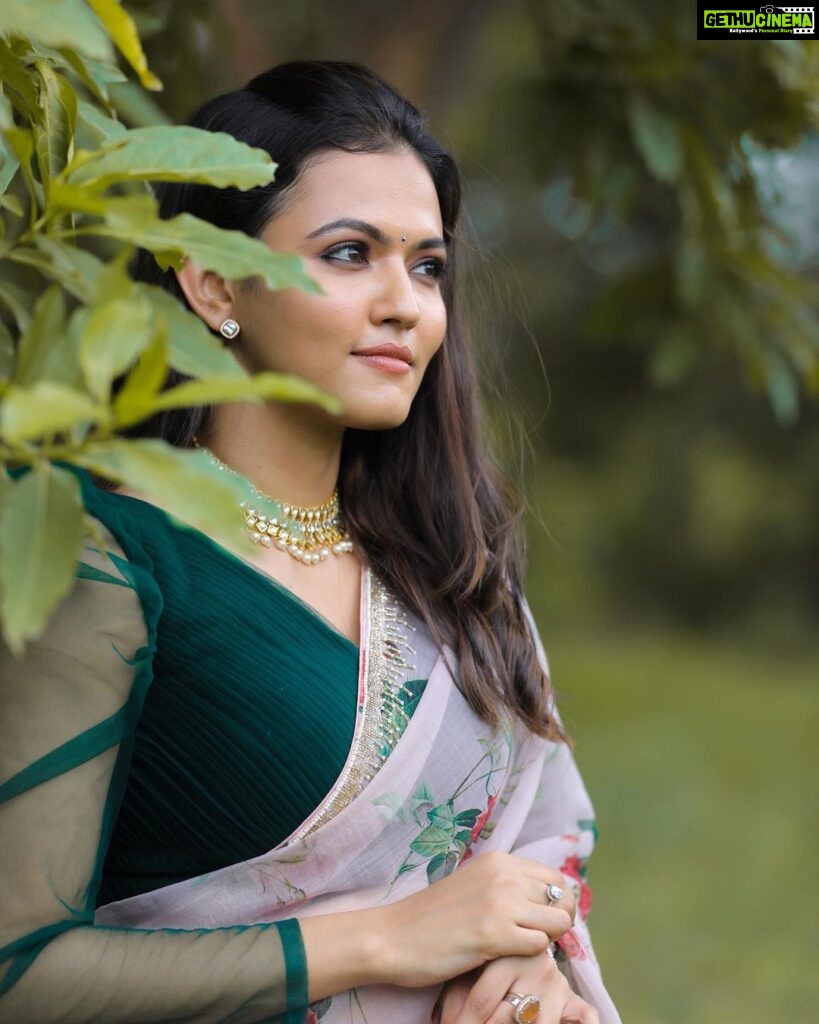 Actress Aparna Das HD Instagram Photos and Wallpapers May 2022 | Gethu ...