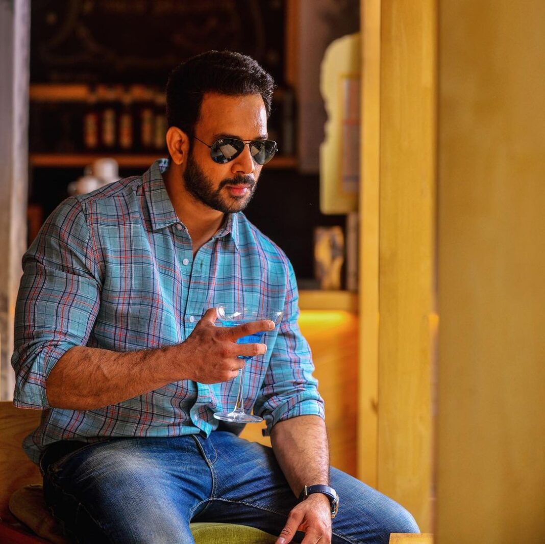 Actor Bharath HD Instagram Photos and Wallpapers May 2022 | Gethu Cinema