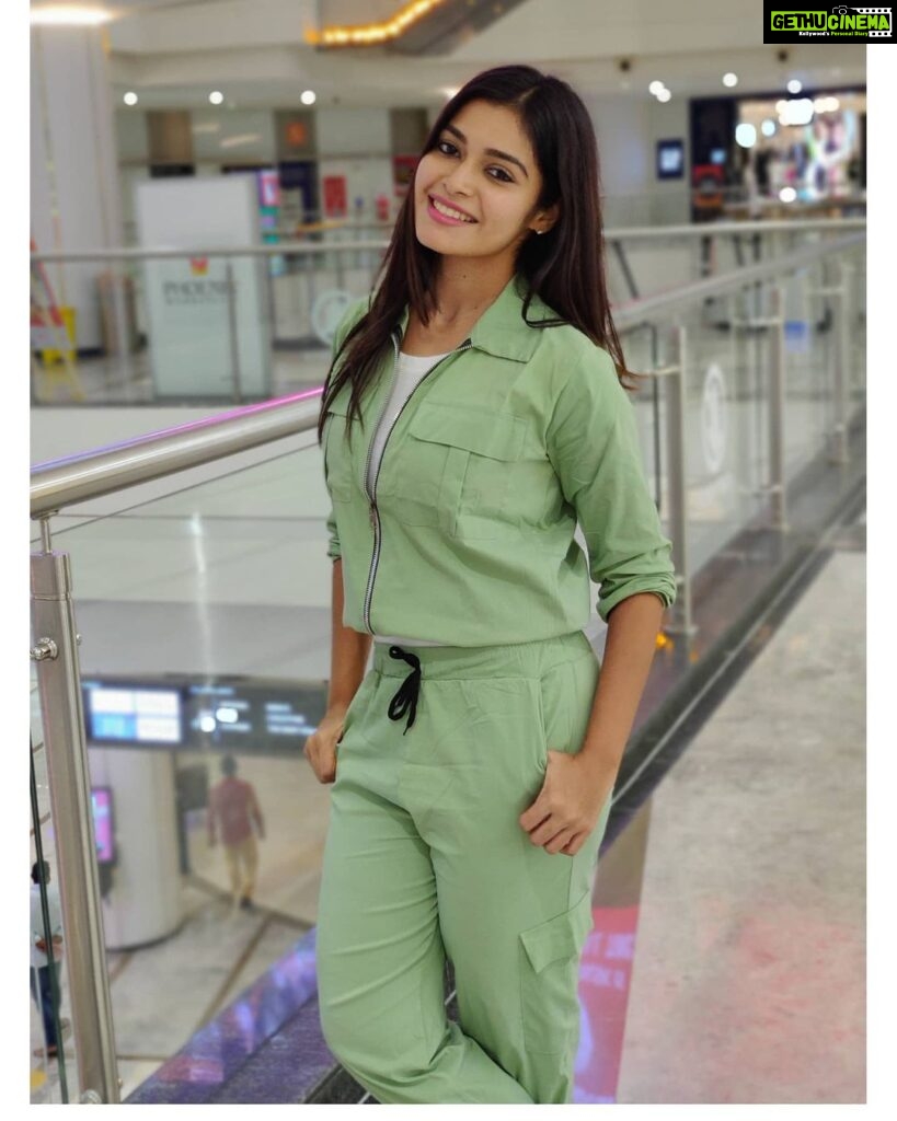 Dharsha Gupta Instagram – 💚The best way to take revenge against those ...