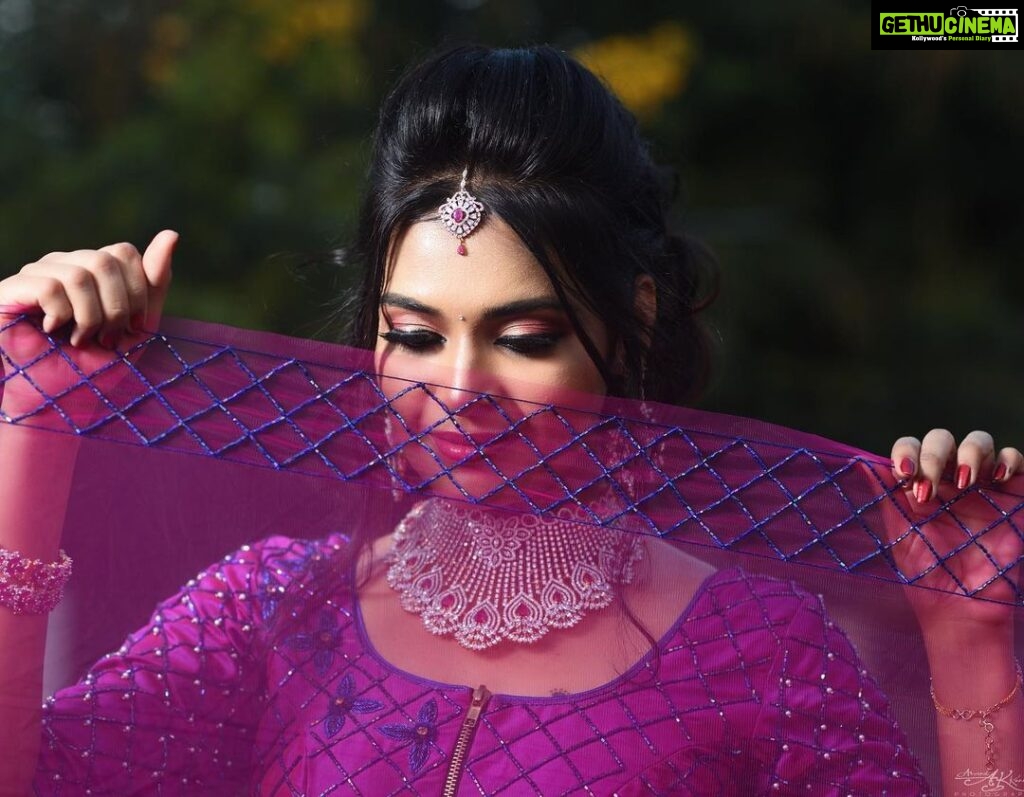Dharsha Gupta Instagram – Gudmrng chelmzzzz 💜💜💜 Costume- @feathersurabi ...